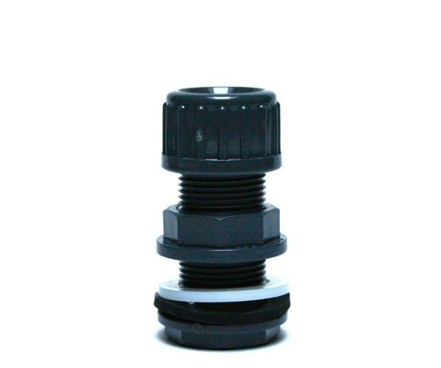 Raccord cuve étanche PVC